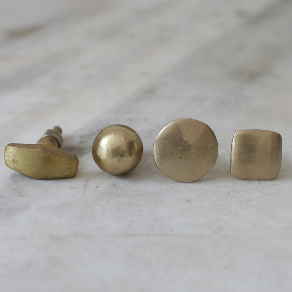 Knobs – Grace & Glory