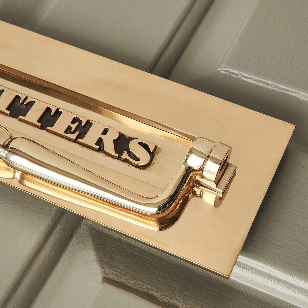 Classic Letterplate With Clapper - Brass