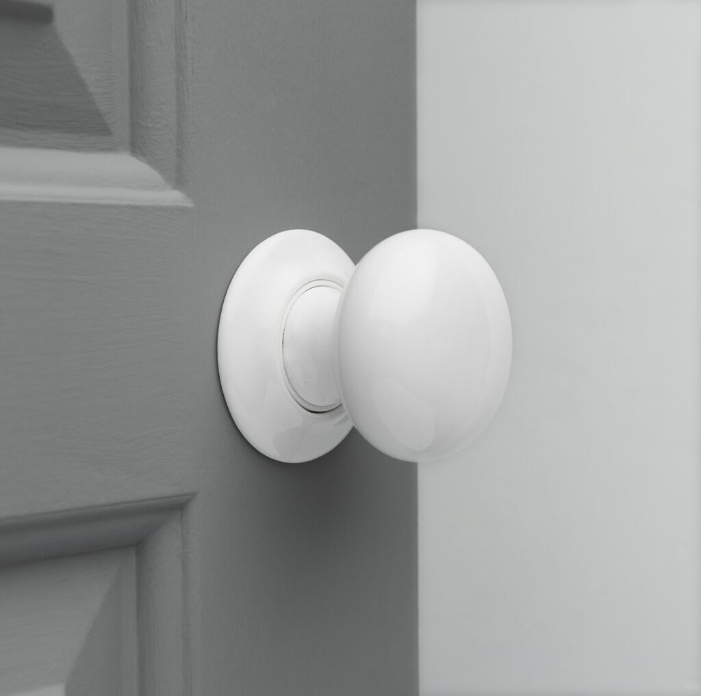 Porcelain Door Knobs White - Grace & Glory Home