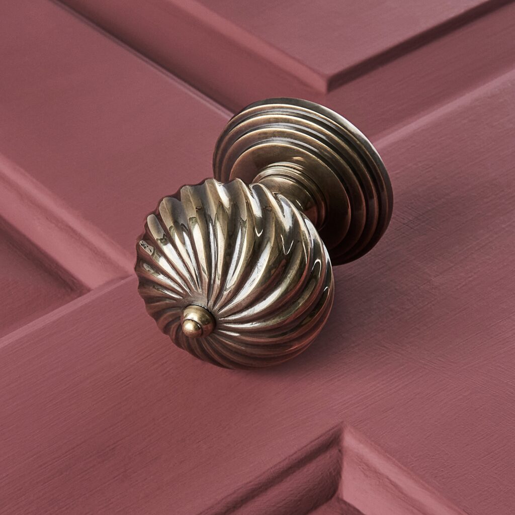 Edwardian Swirl Door Knobs (Pair) - Aged Brass