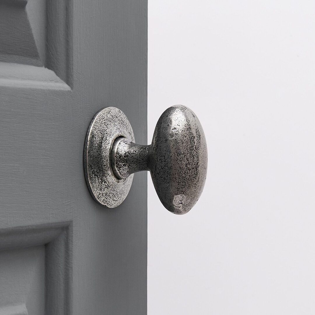 Cottage Bun Door Knobs (Pair) - Antique Iron